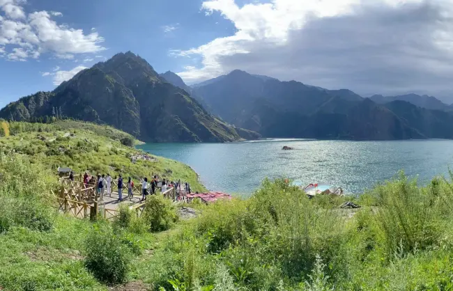 Xinjiang Travel Guide - Best Places, Attractions & Tips