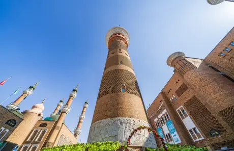 Urumqi Travel Guide - Top Attractions, Accommodation, Tips