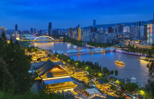 Lanzhou Travel Guide - Attractions, Hotels, Transport & More